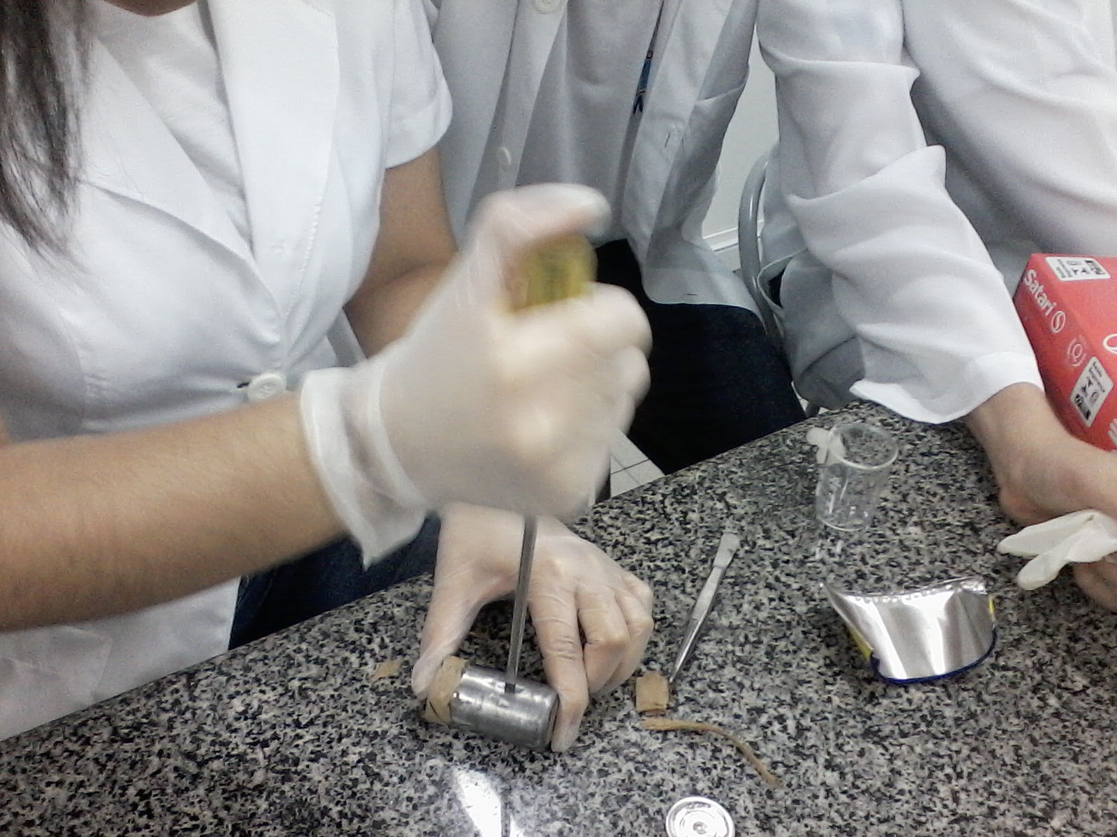 ...com cuidado! Veja que é trabalhoso, perigoso, portanto atenção!